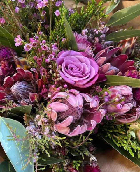 LUXURY BOUQUET FLOWERS - Bridge of Weir Florist - Flower Delivery ...